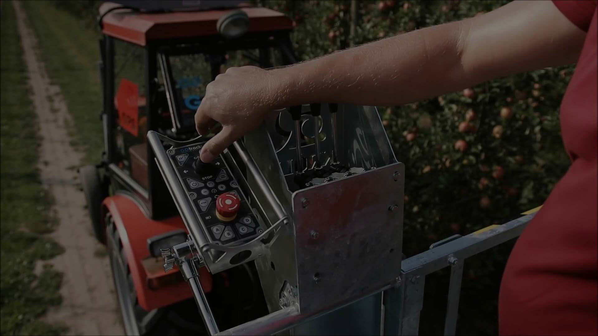 Precision Agriculture Solutions - Tractor GPS